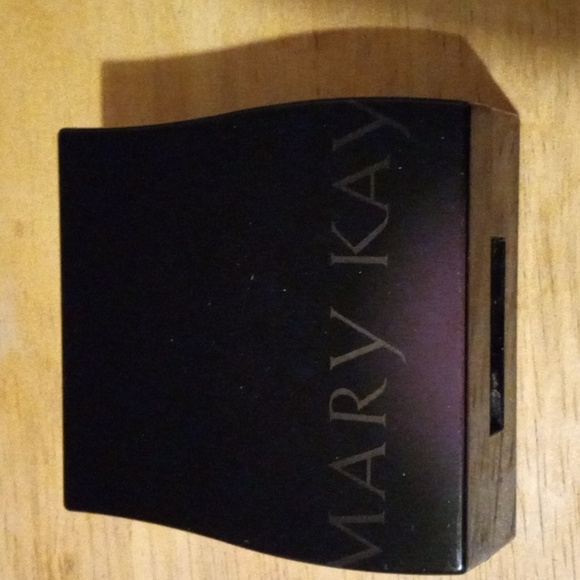 Mary Kay | Makeup | Mary Kay Magnetic Double Duty Mirrored Compact ...
